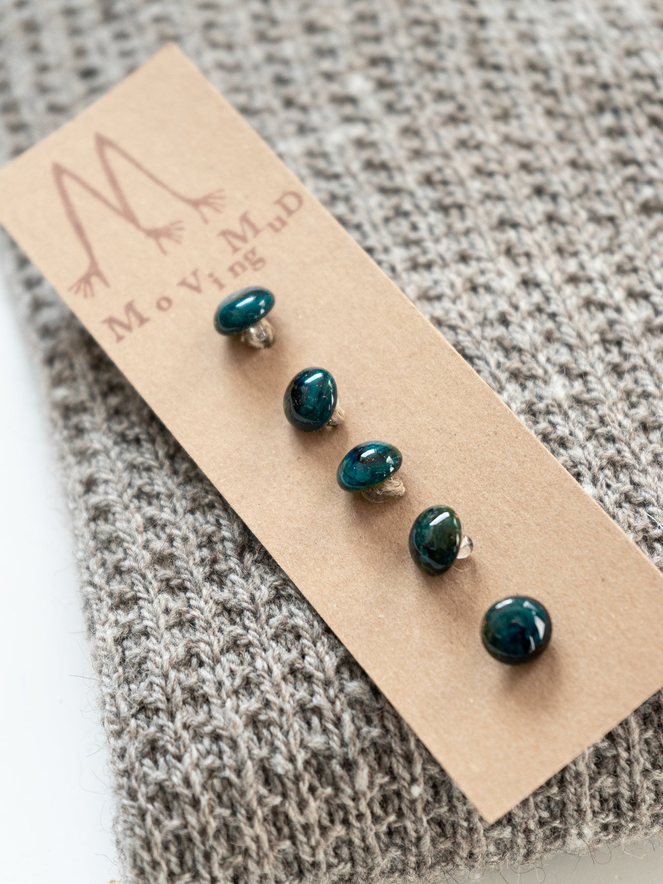 Blue/Green 15mm Glass Button Set