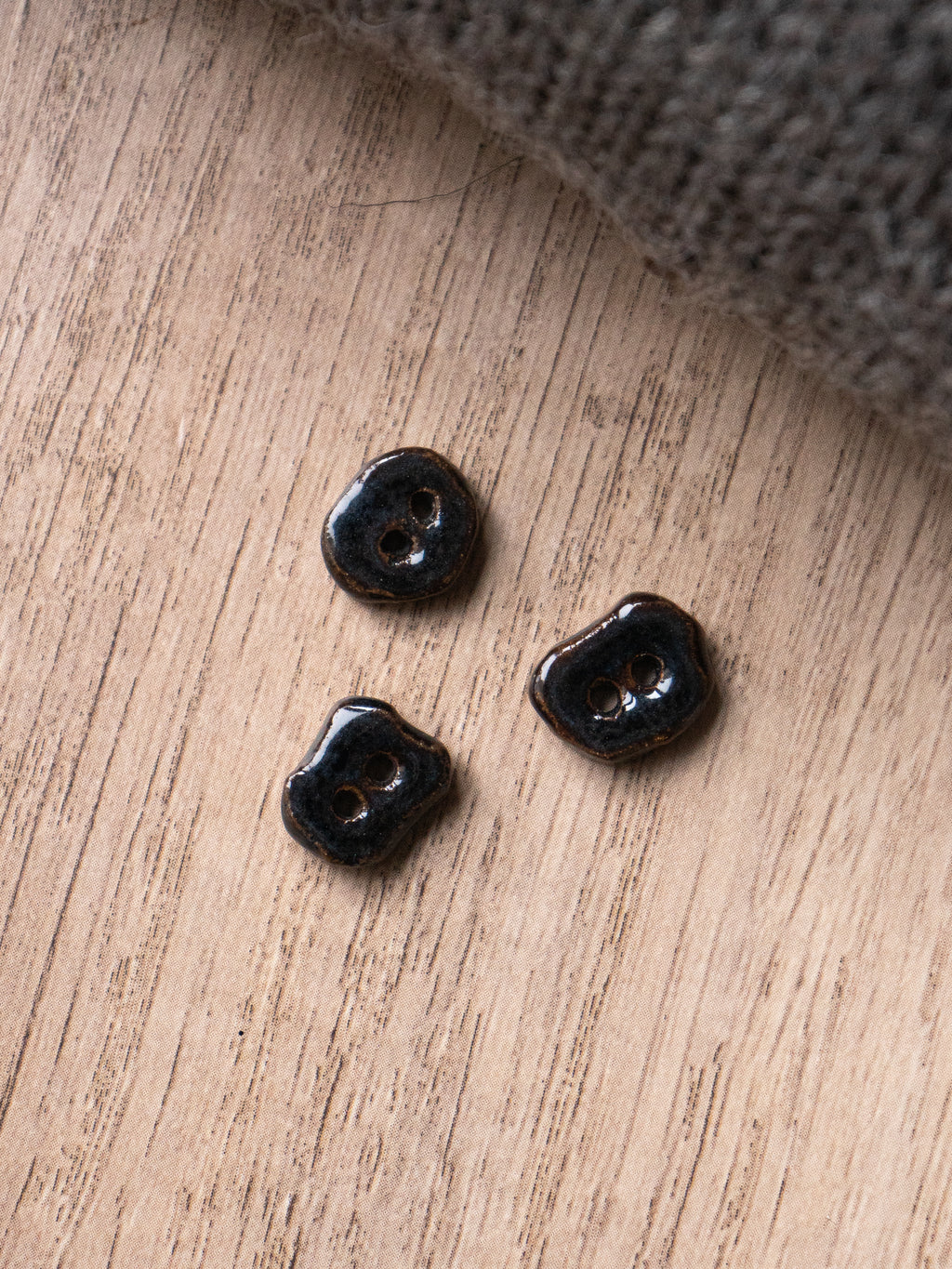 Pebbles Stone Blue Surf 15mm Ceramic Button