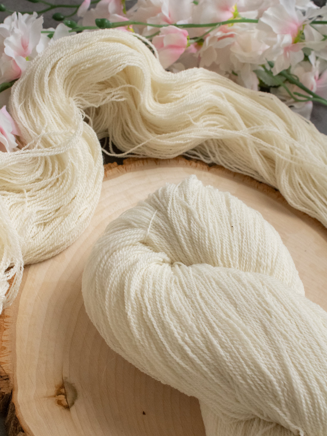 Cormo Lace 100% cormo wool