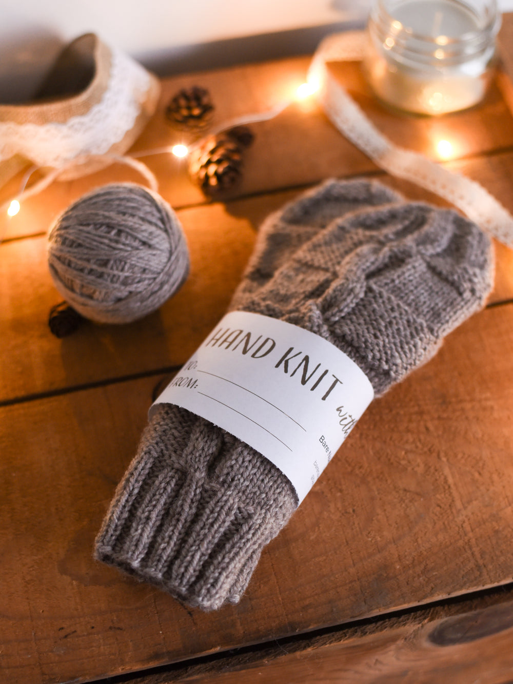 Free Printable Gift Tags - "Hand knit with Love"