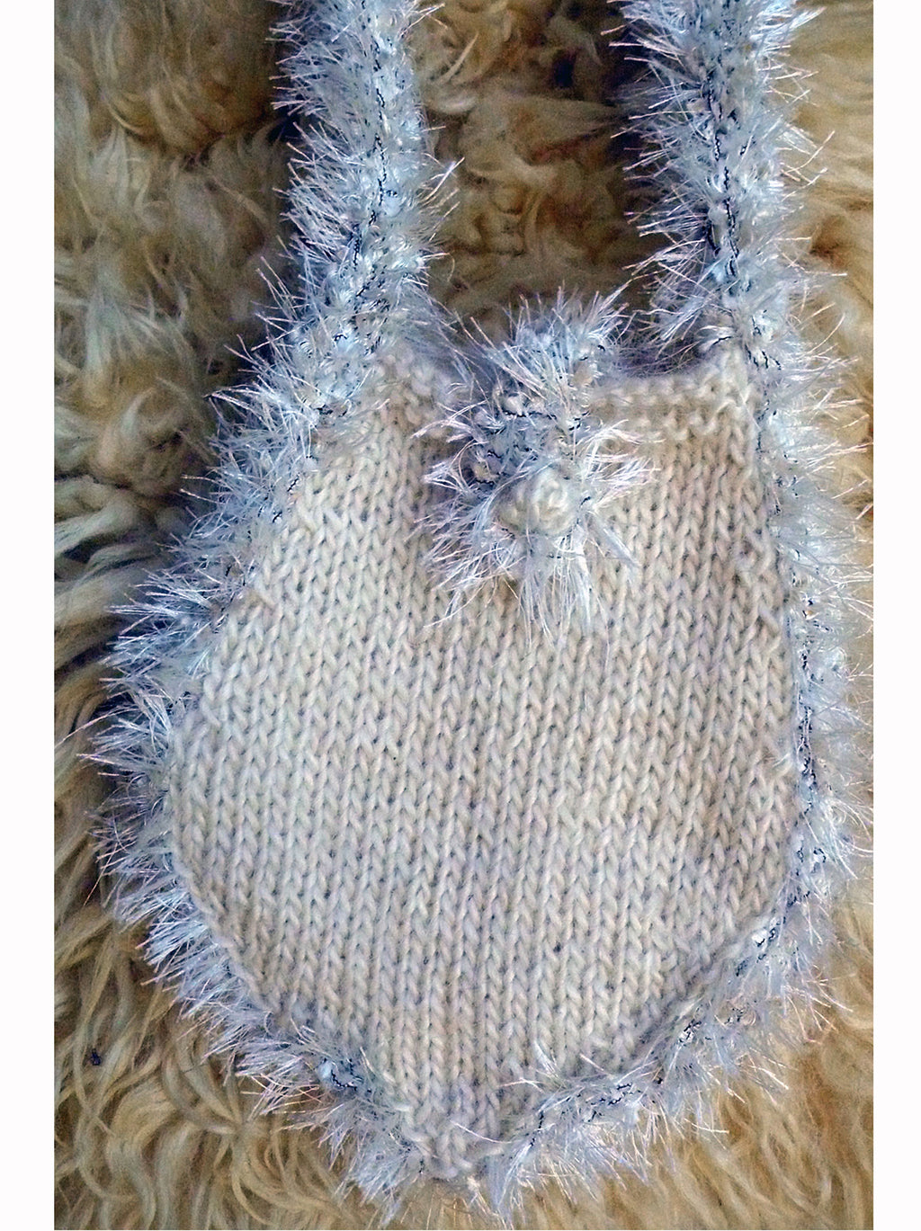 Fur trimmed Pouch knitting pattern