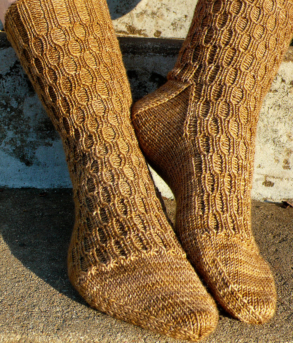 Lacunae Sock knitting pattern