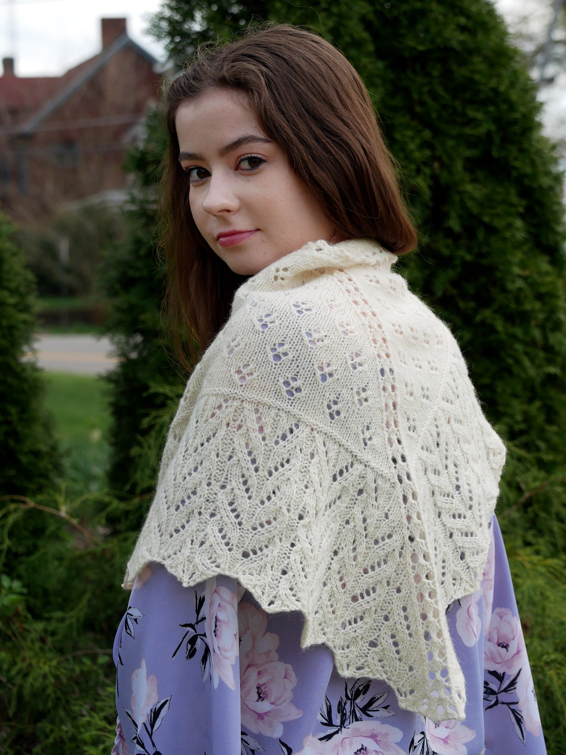 Little Iris Shawl knitting pattern